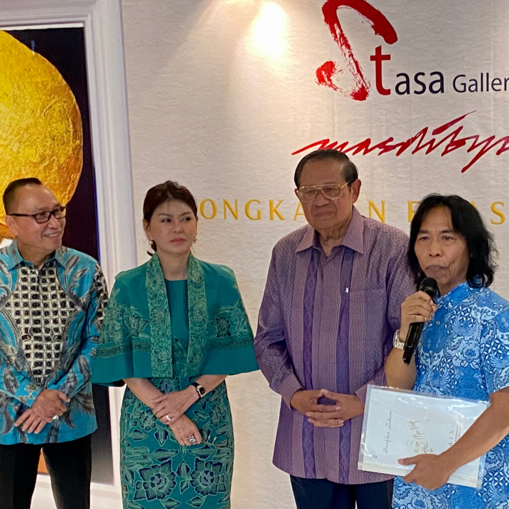 “Bongkahan Emas di Stasa”, SBY Resmikan STASA Gallery by Masdibyo di ...